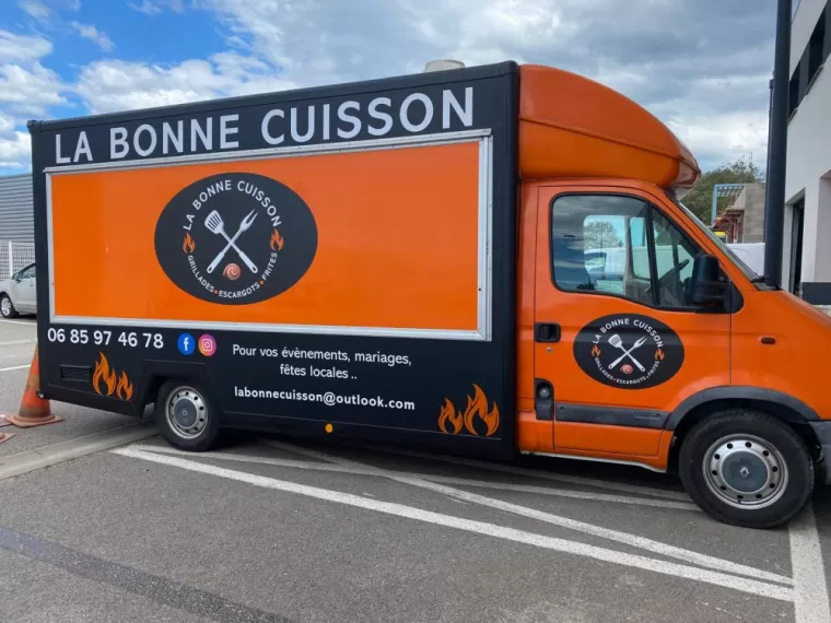 Réalisation du covering et flocage du véhicule de la Bonne Cuisson à Saint-Cyprien | Impulse ...